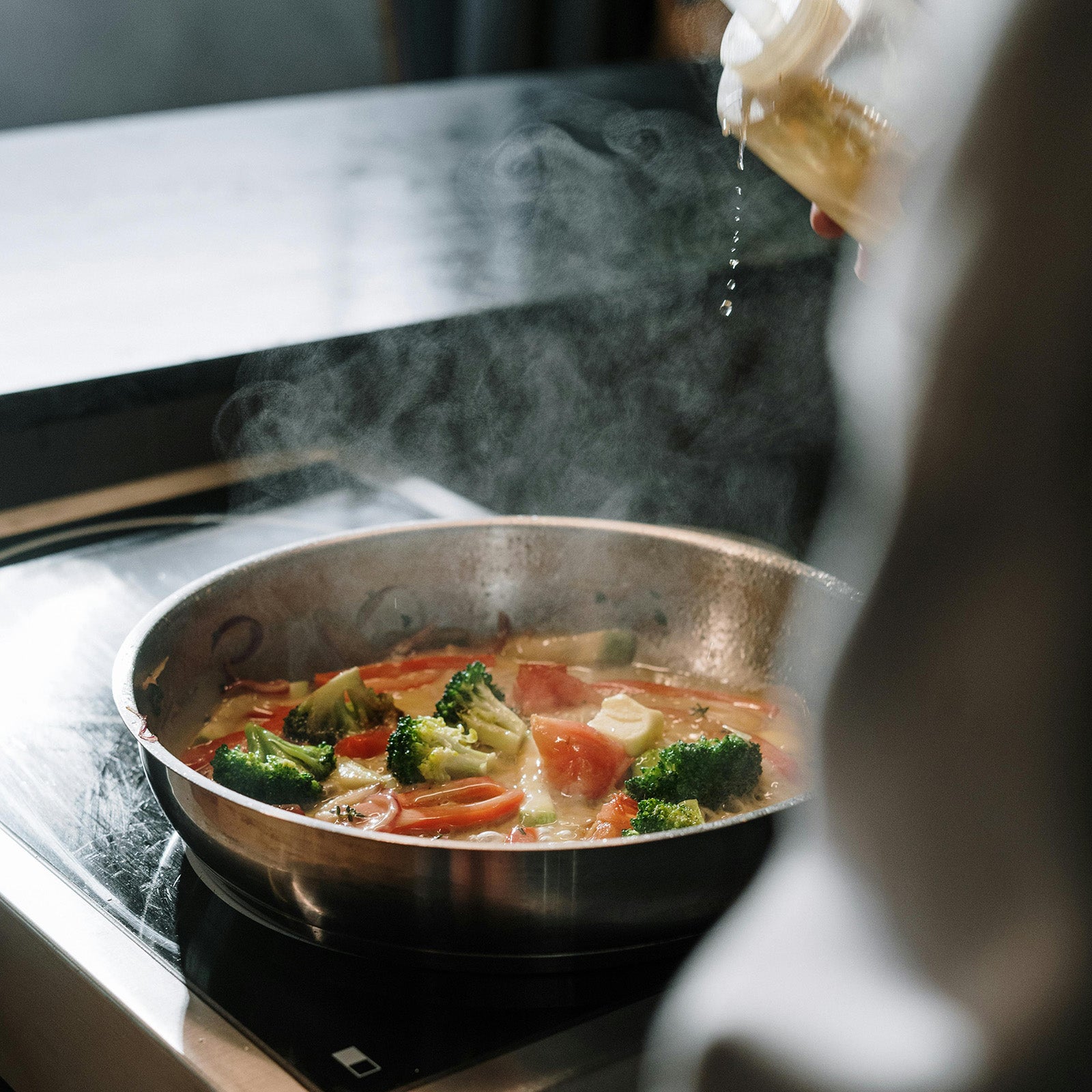 Colorful Vegetable Stir-Fry with Creamy Sauce 🥦 🍅 – Zina's Fine Foods